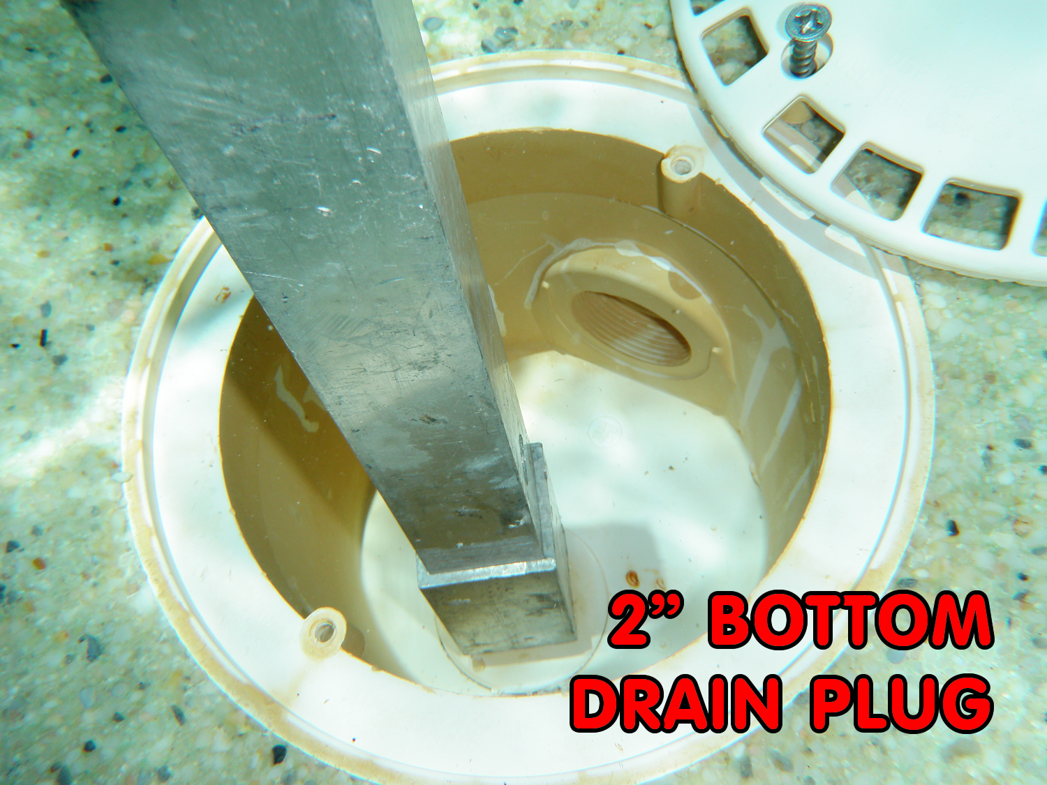 CLEAK OUT PLUG WRENCH FOR SWIMMING POOLS